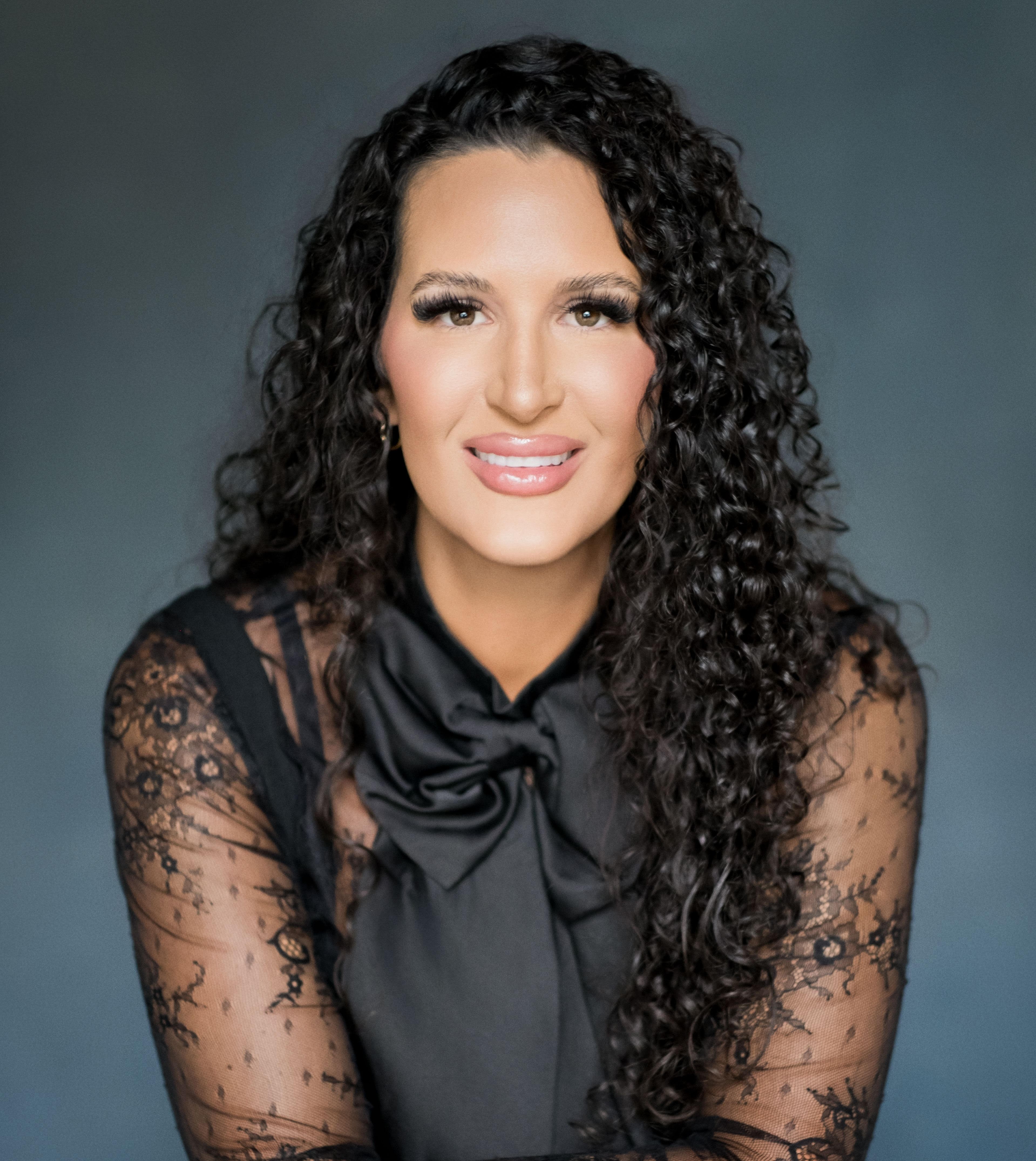 Deanna McKenna | Associate Broker – Mahoosuc Realty